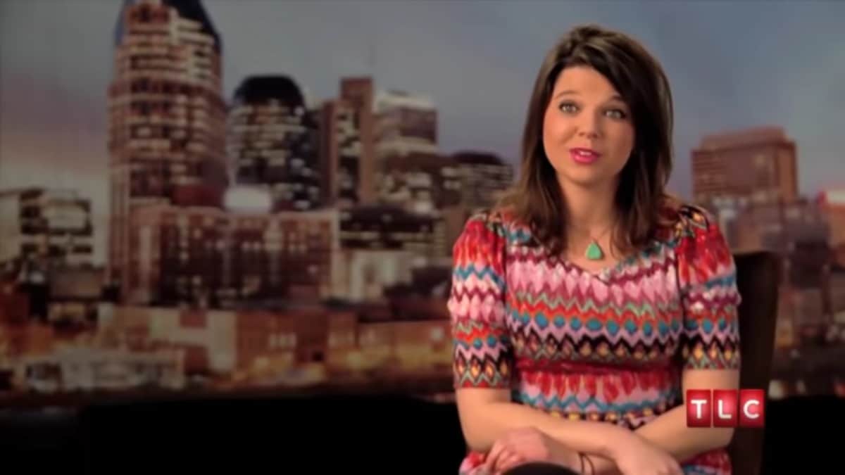Amy Duggar King shares post about speaking the truth, tags Jill Duggar ...
