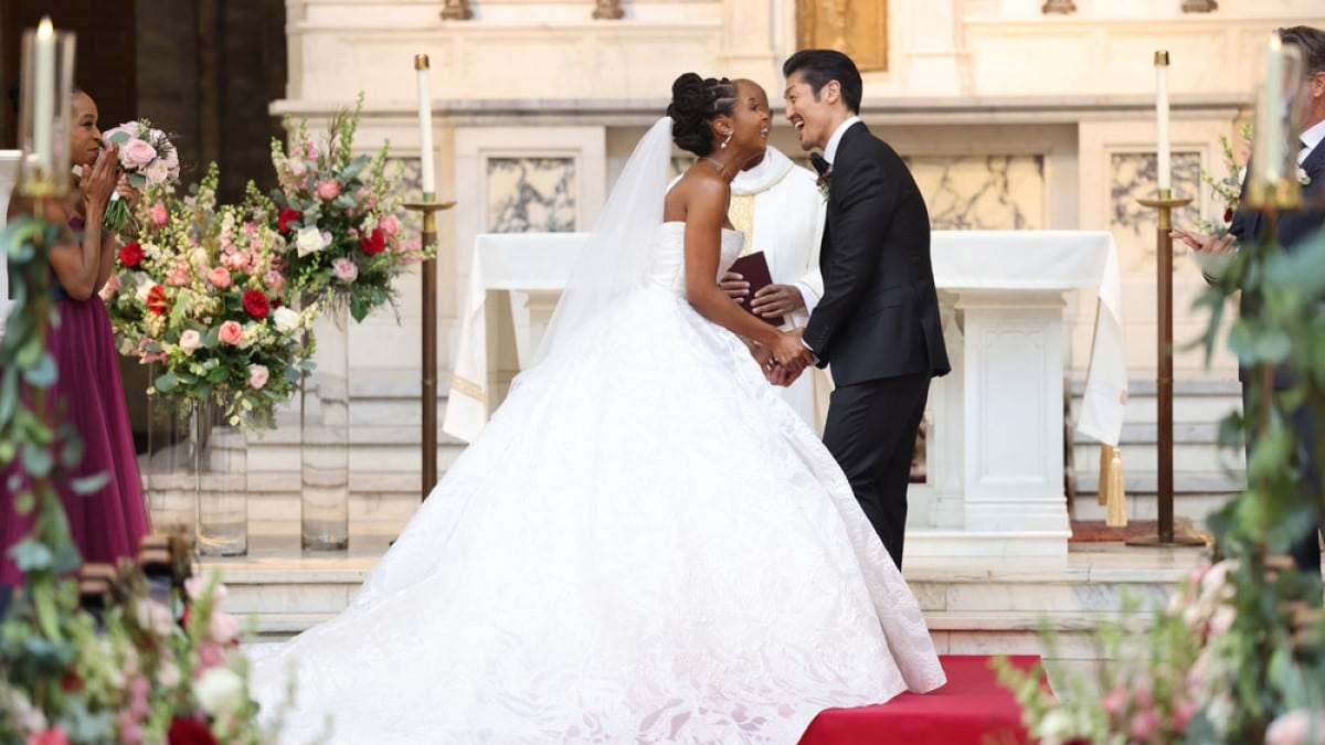 Chicago Med wedding: See the new photos of Ethan Choi and April Sexton ...